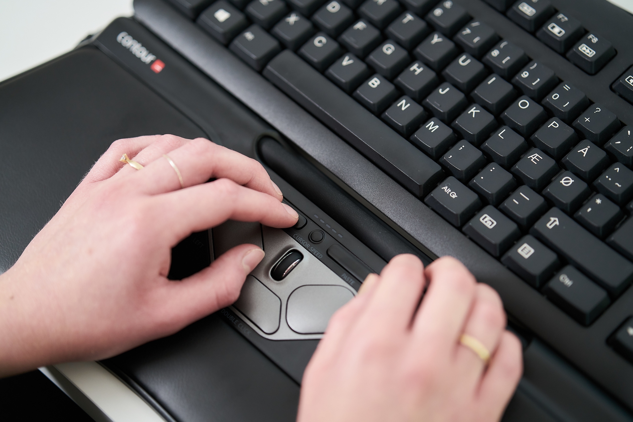 Contour RM-PRO3 PLUS | Contour Design RollerMouse Pro3 Plus | OCTO24.com